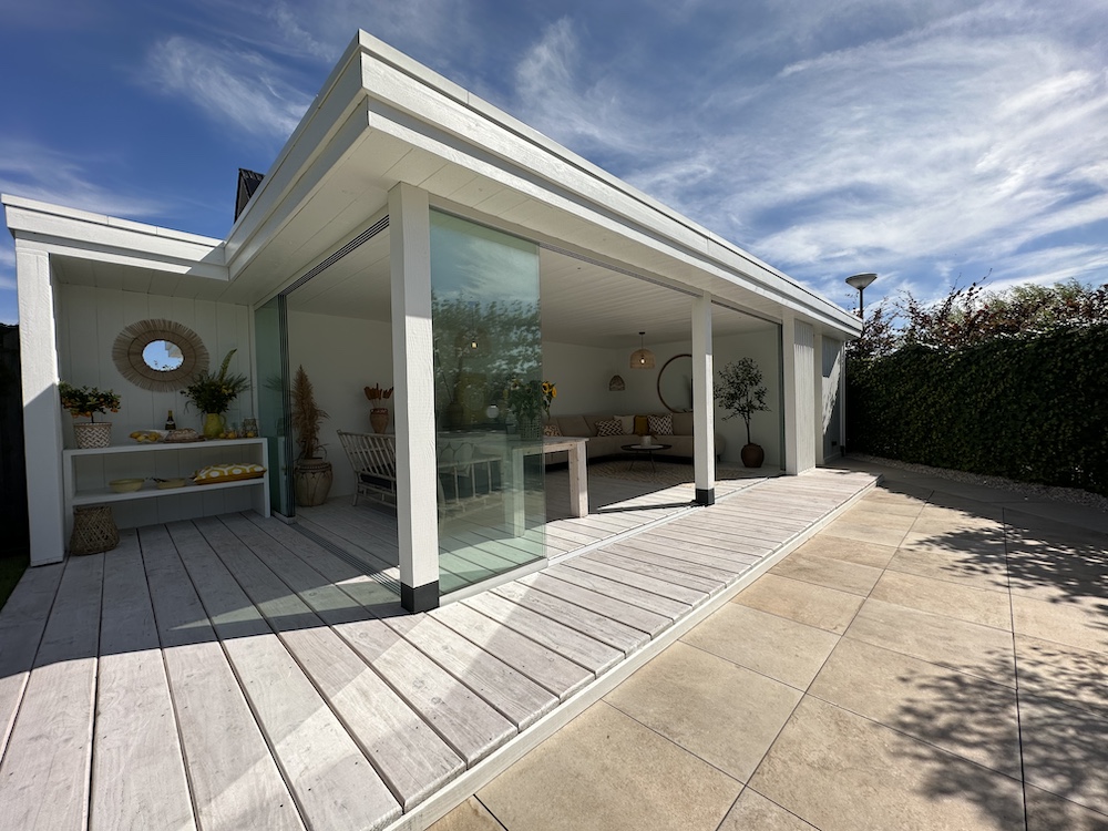 Geniet van het buitenleven met een veranda! - UW-tuin.nl